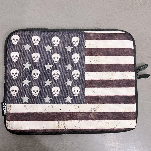 Mojo | Bags | Mojo Brand Skulls And American Flag Tablettech Case ...